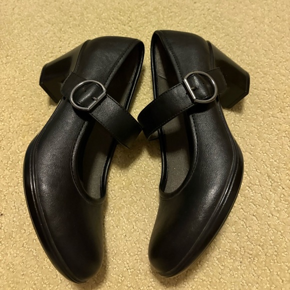 Eurosoft | Shoes | Eurosoft By Sofft Womens Mary Jane 8 Wide Black ...